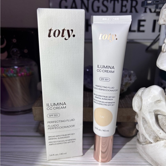 Toty. | Makeup | Toty Illumina Cream | Poshmark